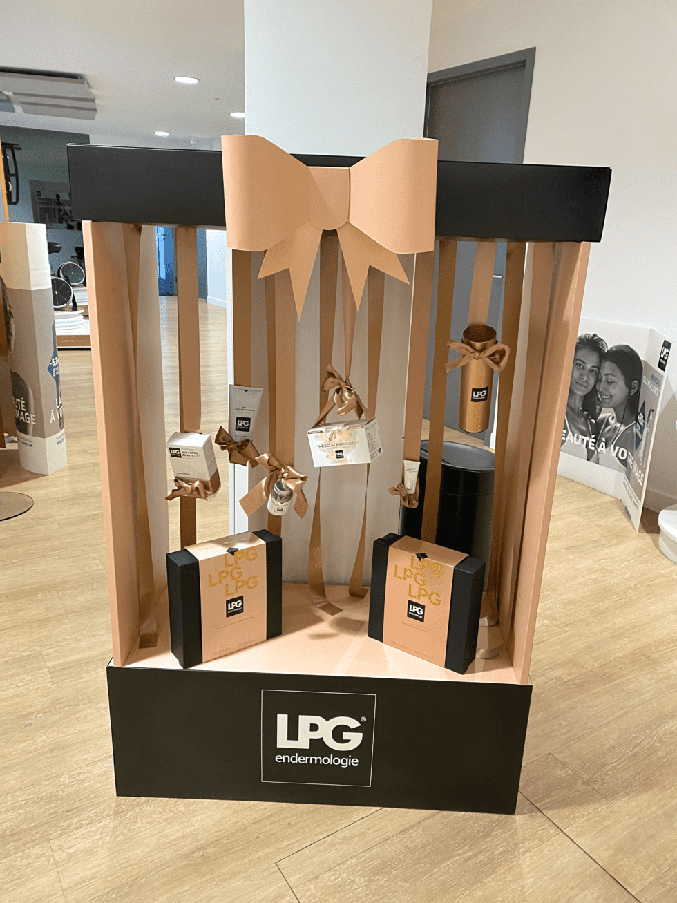 PLV carton personnalisée : Solutions économiques et recyclables